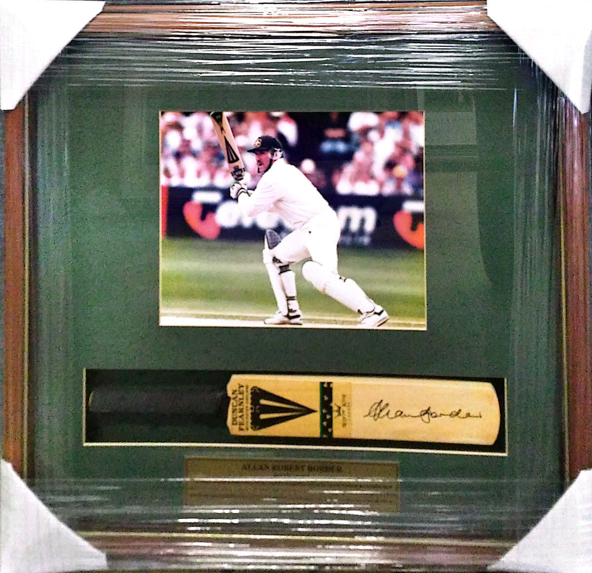 Allan Border signed Mini Bat frame – Heroes Framing & Memorabilia